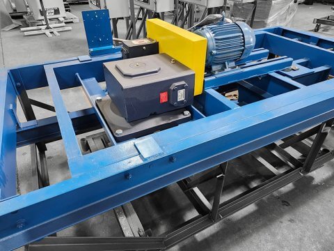 Caterpillar Drive for Overhead Conveyor Systems | Webb-Stiles